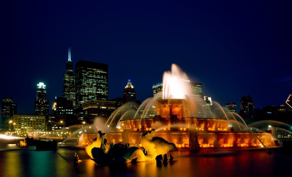 Ultimate Guide to Historical Landmarks in Chicago Fact-File